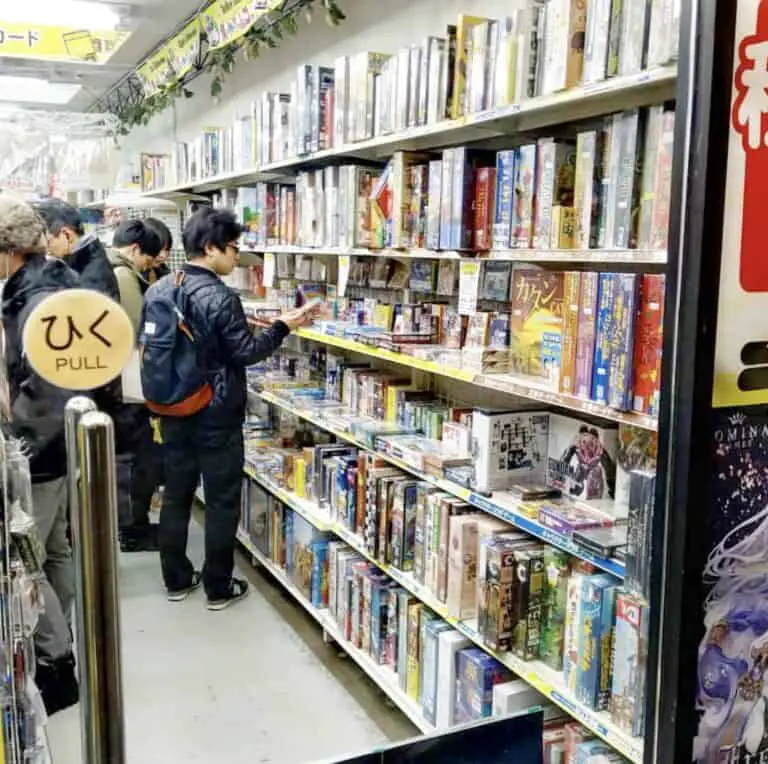 What Is An Otaku In Anime? How Otaku Are Viewed In Japan