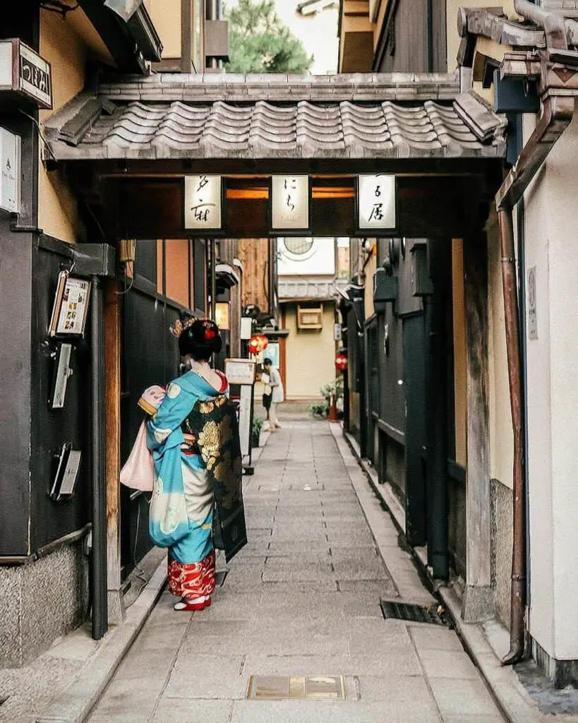 Japanese Work Ethic - Why Japan Has Such A Great Work Ethic