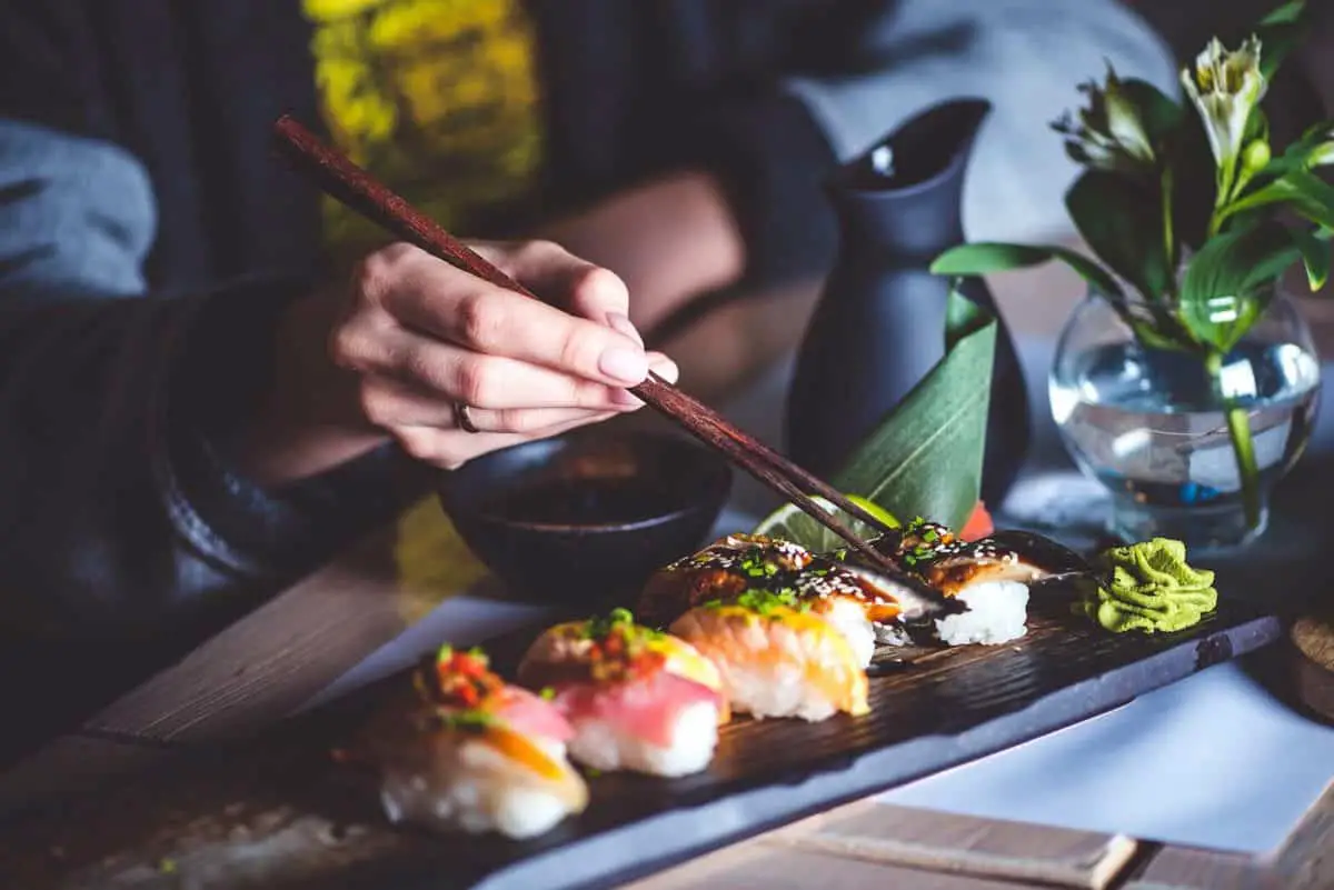 when to eat sushi and how - a brief guide for sushi lovers